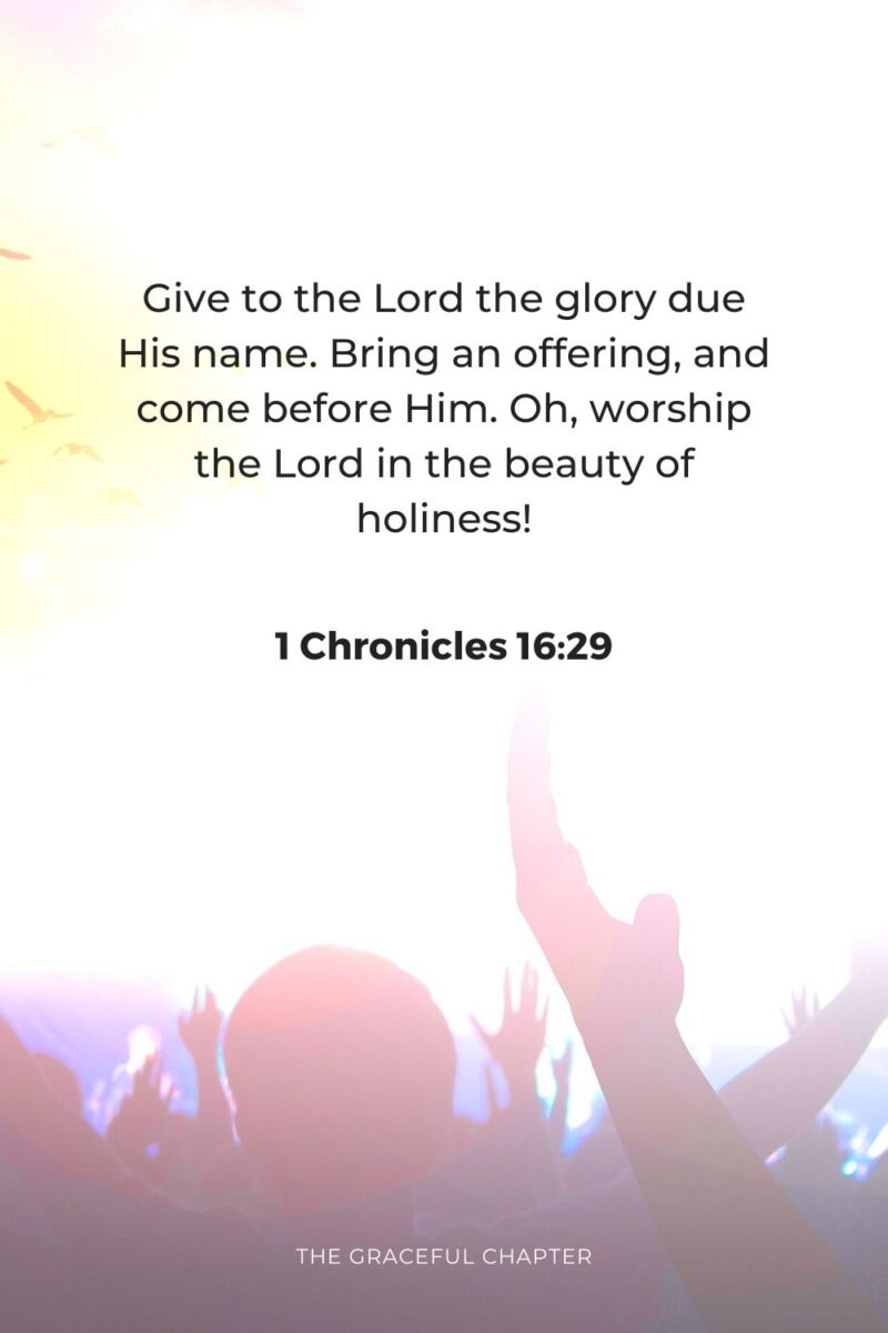 32 Bible Verses About Beauty - The Graceful Chapter